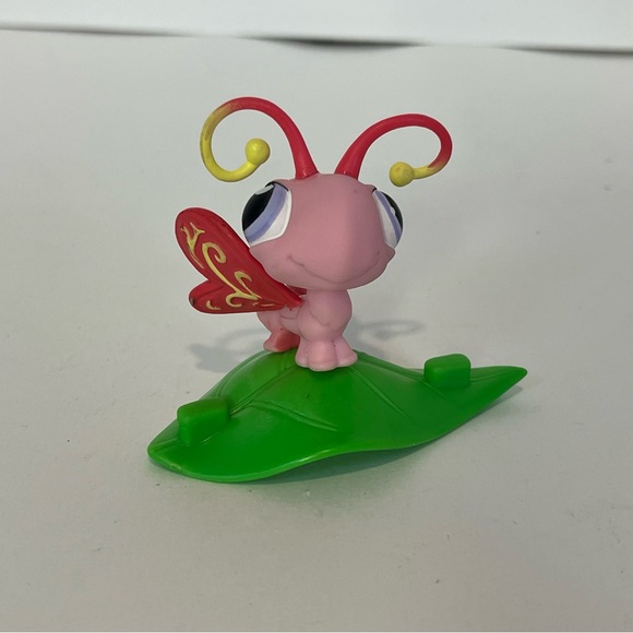 Littlest Pet Shop | Toys | 22 Butterfly Littlest Pet Shop Lps Leaf ...